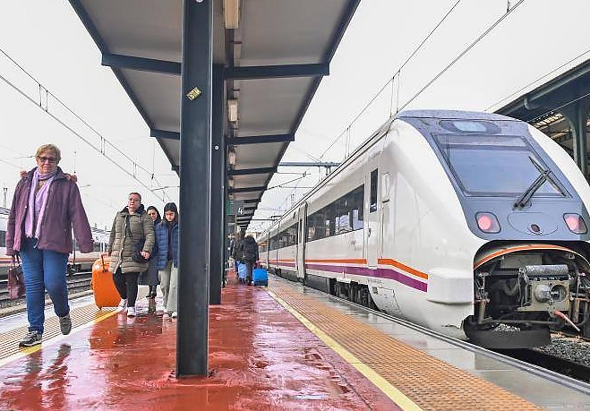 Renfe inicia este domingo el Tren Canal de Castilla por Valladolid | El Norte de Castilla